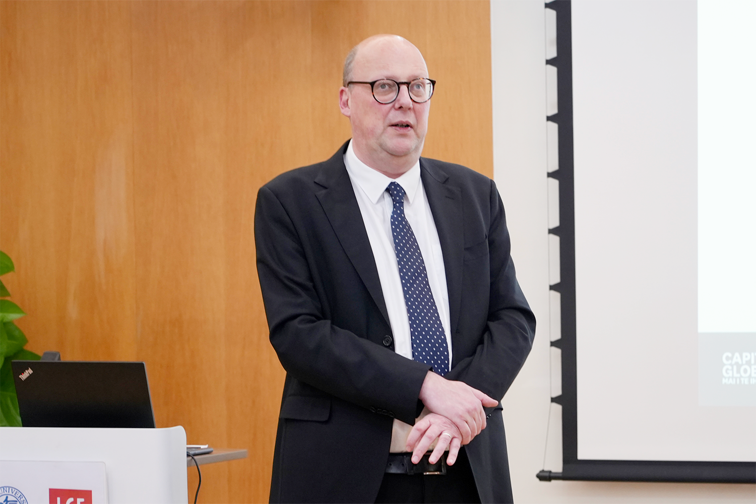 No.62 Professor Karl Löfgren Lectured on “8 Myths about Digital Government”